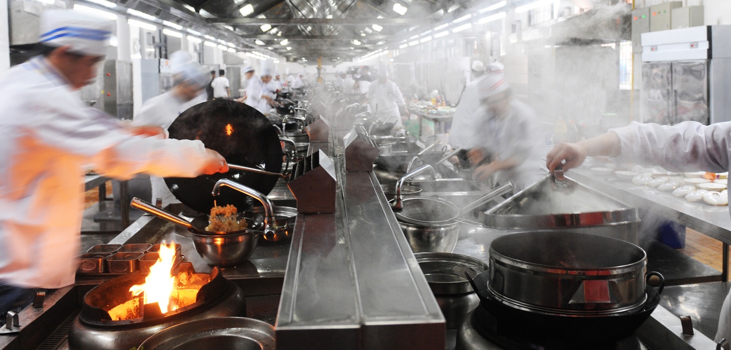 Commercial Plumbing: What Restaurants Should Know About Grease Traps