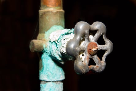 Can Copper Piping Cause Plumbing Problems? 7 Signs of Trouble